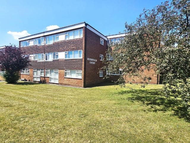 2 bedroom ground flat for sale