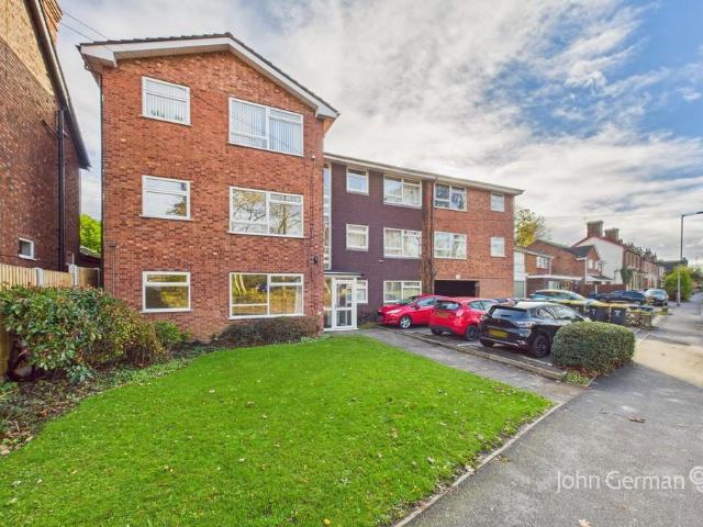 2 bedroom ground flat for sale