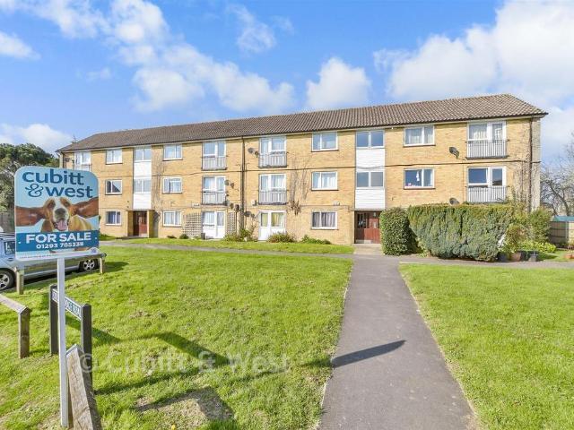 2 bedroom ground flat for sale