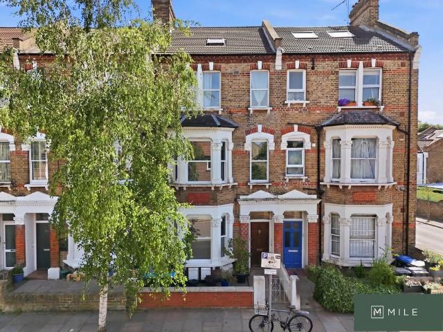 2 bedroom ground flat for sale