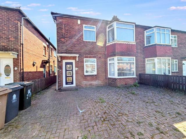 2 bedroom ground flat for sale