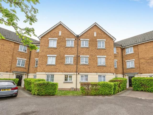 2 bedroom ground flat for sale