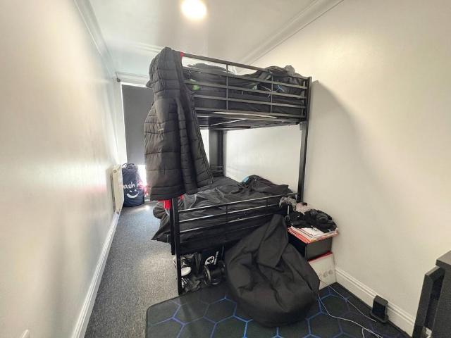 2 bedroom ground flat for sale