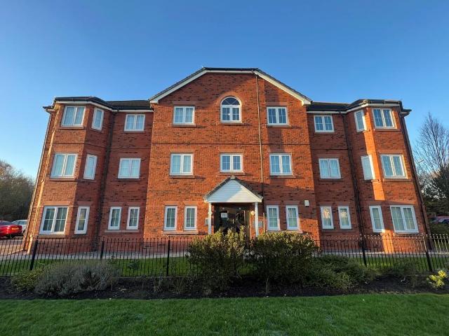 2 bedroom ground flat for sale
