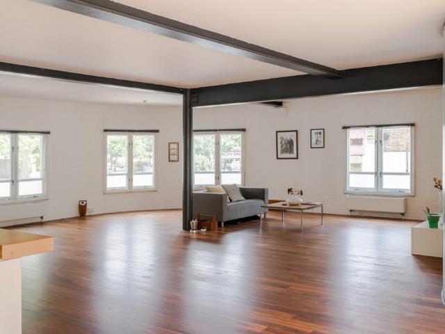 2 bedroom ground flat for sale
