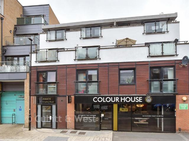 2 bedroom ground flat for sale