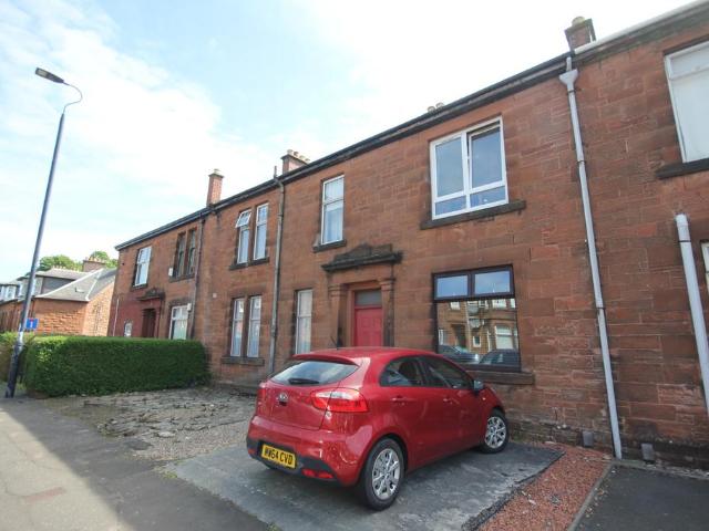 2 bedroom ground flat for sale