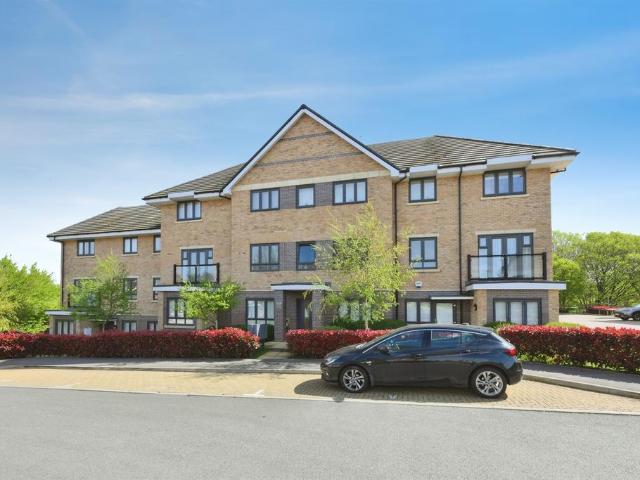 2 bedroom ground flat for sale
