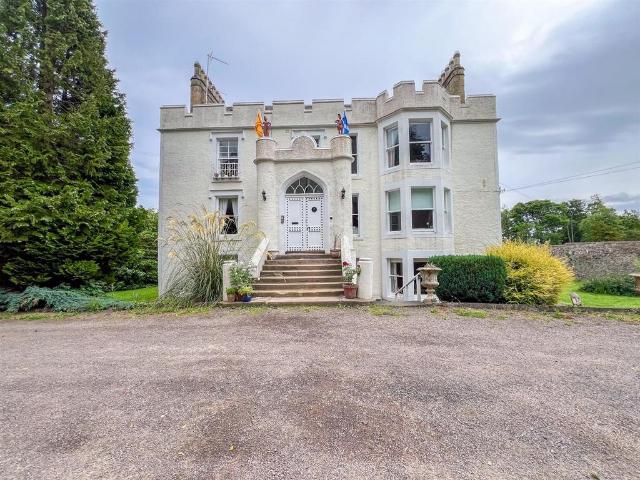 2 bedroom ground flat for sale