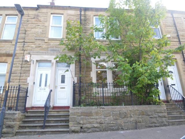 2 bedroom ground flat for sale