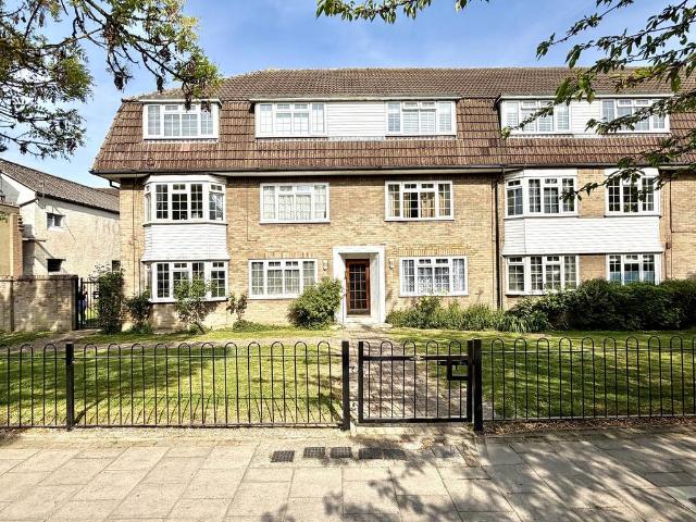 2 bedroom ground flat for sale
