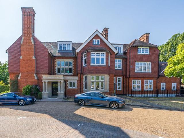 2 bedroom ground flat for sale
