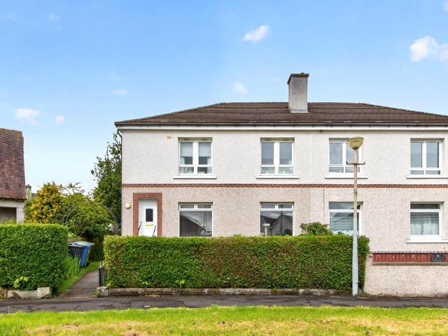 2 bedroom ground flat for sale