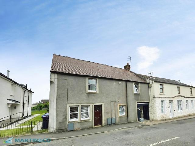 2 bedroom ground flat for sale
