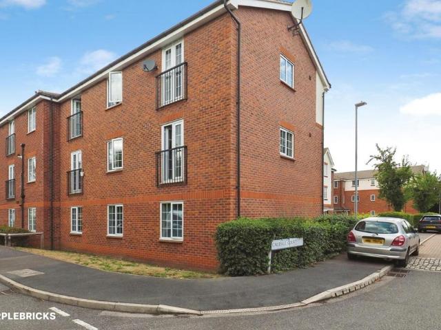 2 bedroom ground flat for sale