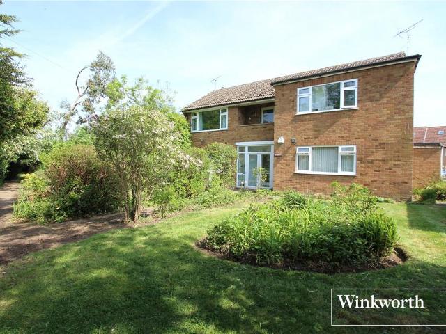2 bedroom ground flat for sale