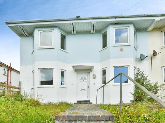 2 bedroom ground flat for sale
