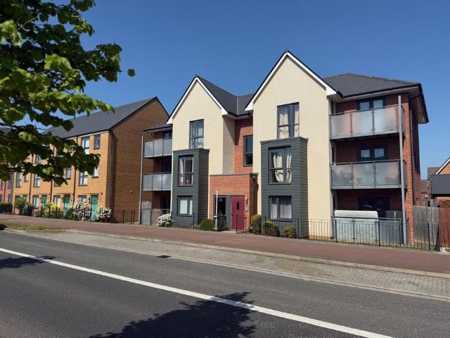 2 bedroom ground flat to rent