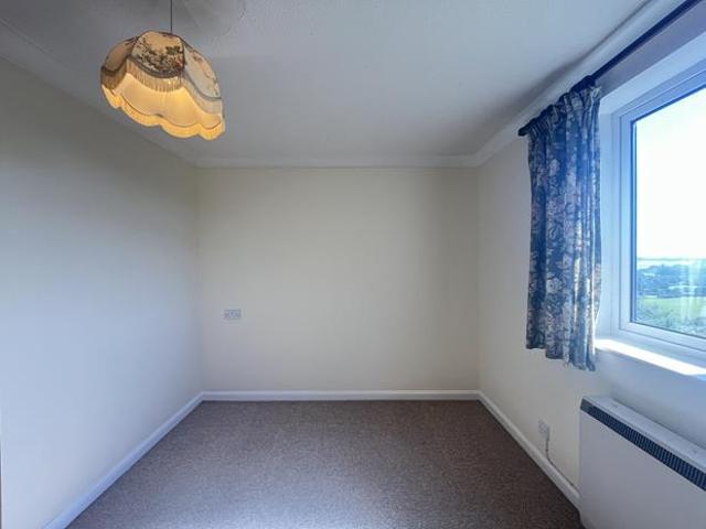 2 bedroom ground flat to rent