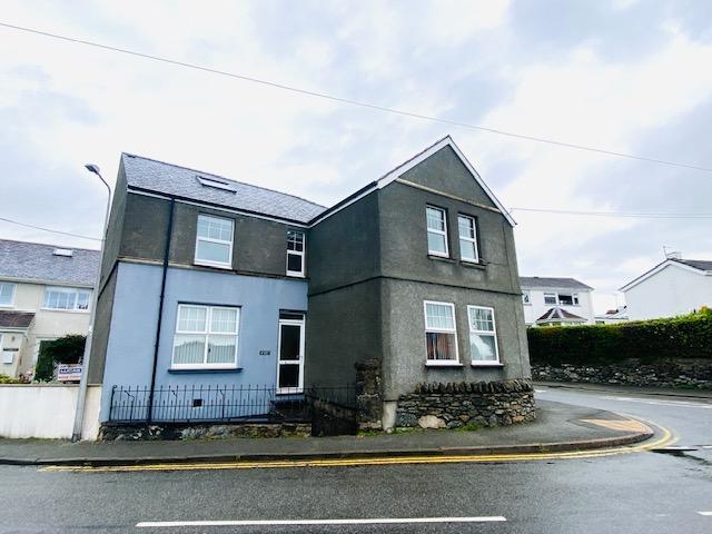 2 bedroom ground flat to rent