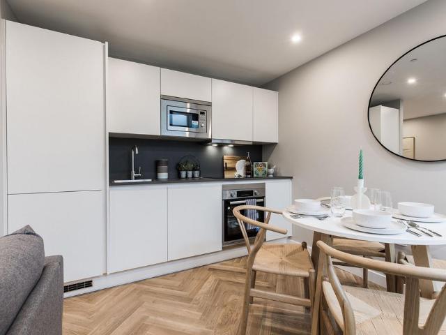 2 bedroom ground flat to rent