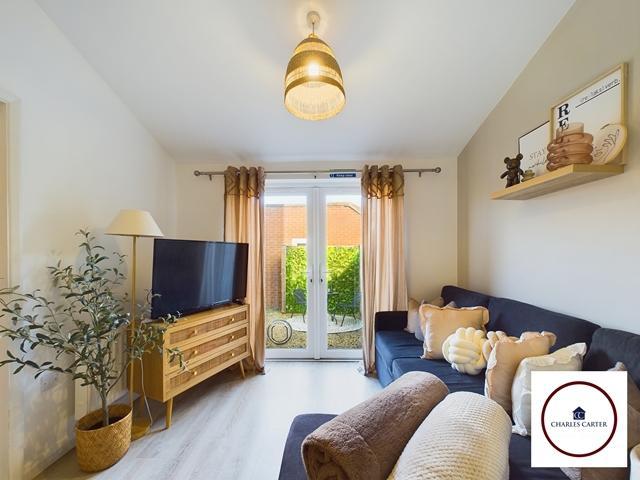 2 bedroom ground flat to rent