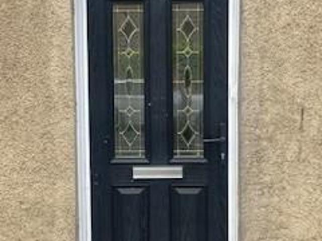 2 bedroom ground flat to rent