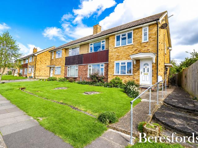2 bedroom ground flat to rent