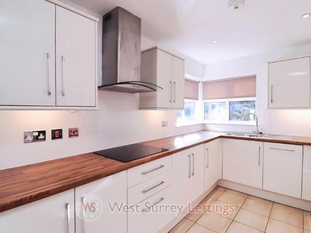 2 bedroom ground flat to rent