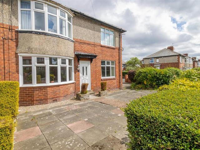 2 bedroom ground flat to rent