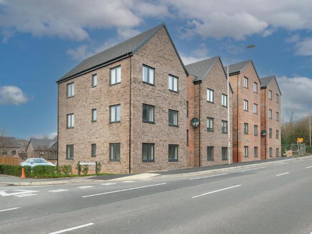 2 bedroom ground flat to rent