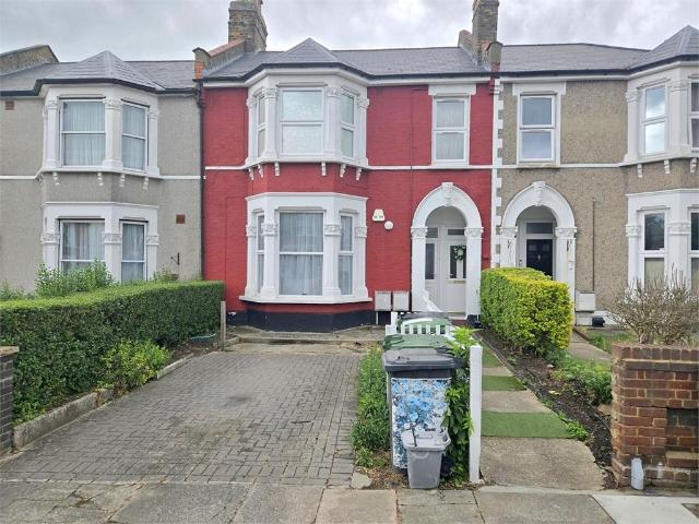 2 bedroom ground flat to rent
