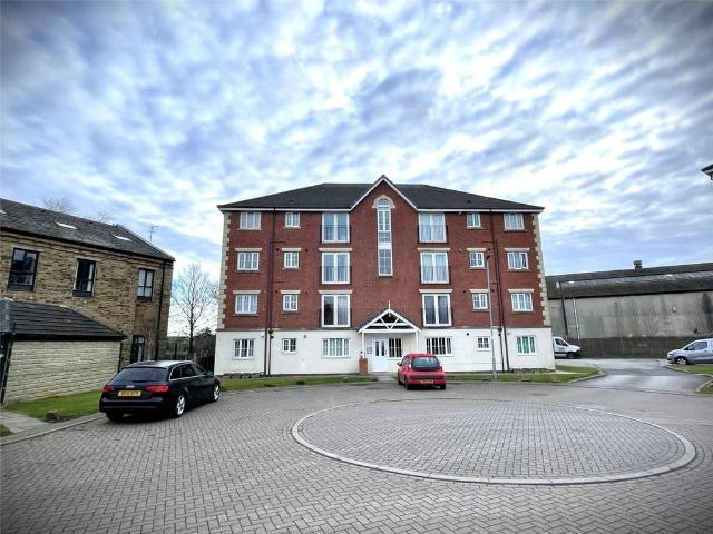 2 bedroom ground flat to rent