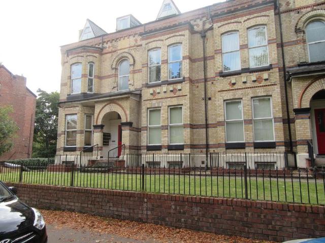 2 bedroom ground flat to rent