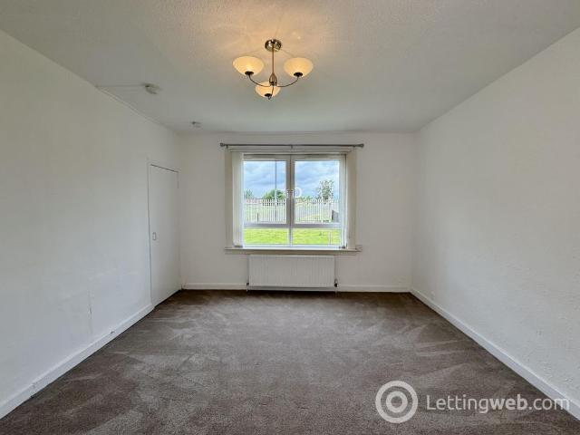 2 Bedroom Ground Flat to Rent