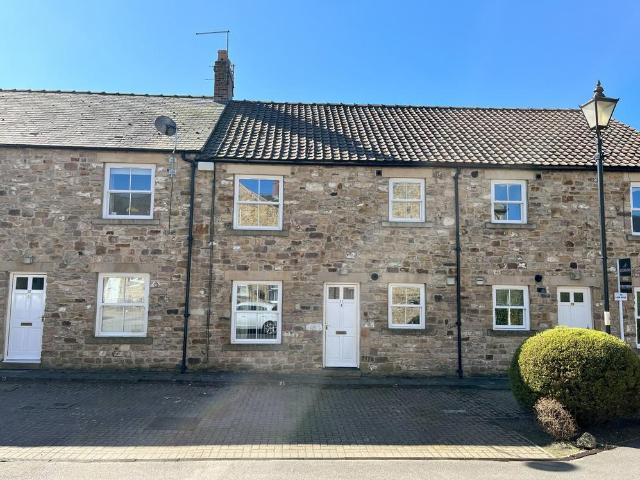 2 bedroom ground flat to rent
