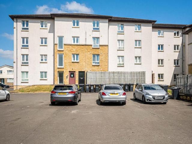 2 bedroom ground flat to rent