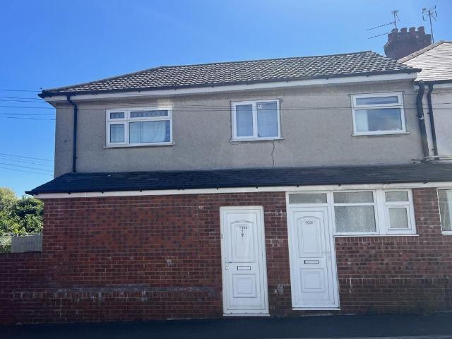 2 bedroom ground flat to rent