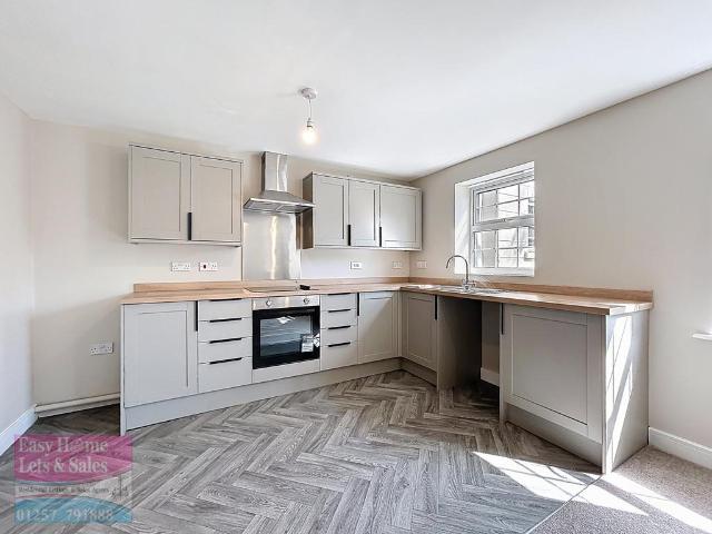 2 bedroom ground flat to rent