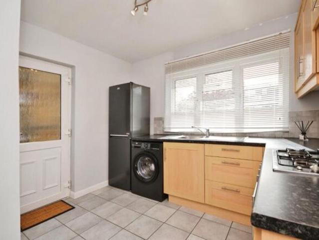 2 bedroom ground floor maisonette for rent in Hunter Avenue, Brentwood, Essex, CM15
