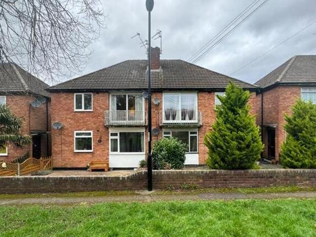 2 Bedroom Ground Floor Maisonette For Rent In Stonehouse Estate