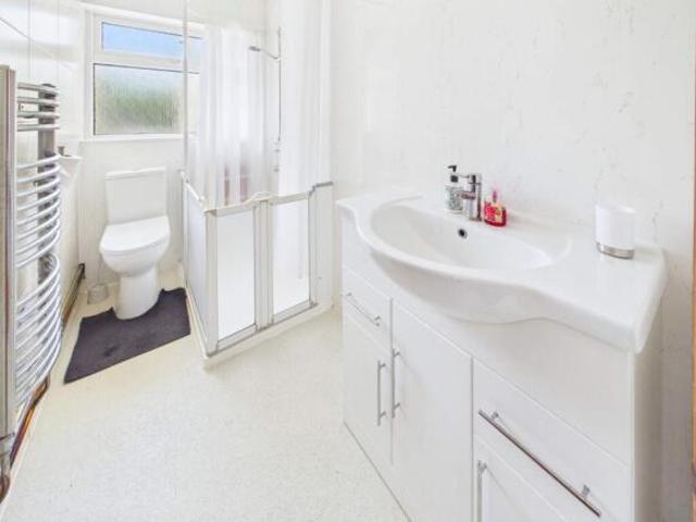 2 bedroom ground floor maisonette for sale in Cefn Graig, Rhiwbina, Cardiff. CF14