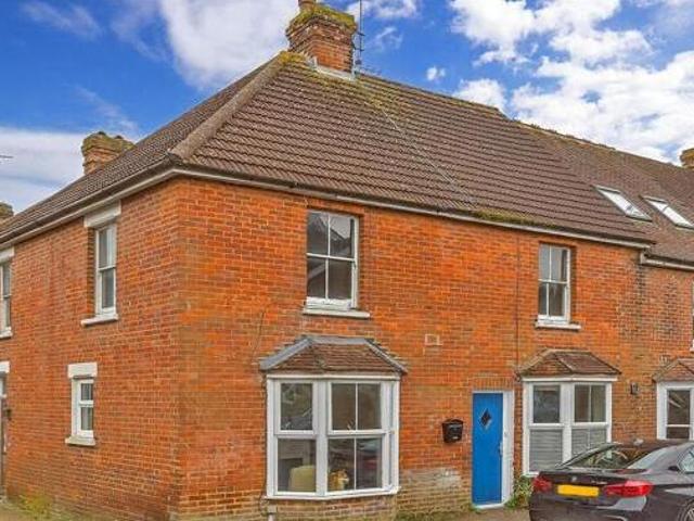 2 Bedroom Ground Floor Maisonette For Sale In Arundel