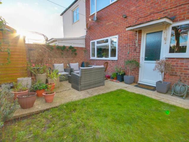 2 bedroom ground floor maisonette for sale in Sholing! Deceptively Spacious! Private Garden! Parking!,SO19