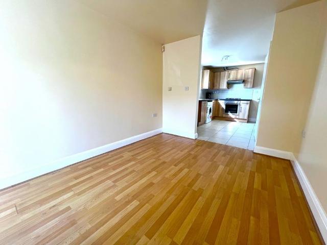 2 bedroom ground floor maisonette to rent