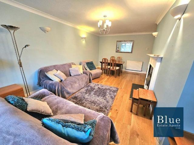 2 bedroom ground floor maisonette to rent