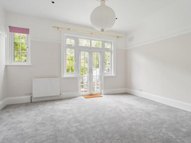 2 bedroom ground floor maisonette to rent
