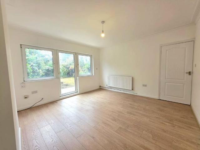 2 bedroom ground floor maisonette to rent