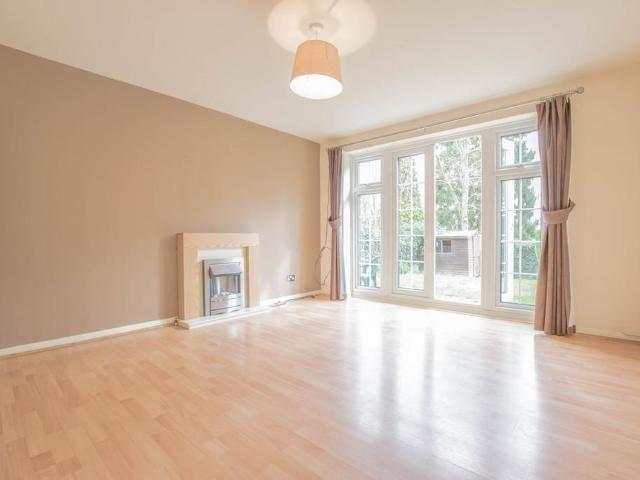 2 bedroom ground floor maisonette to rent