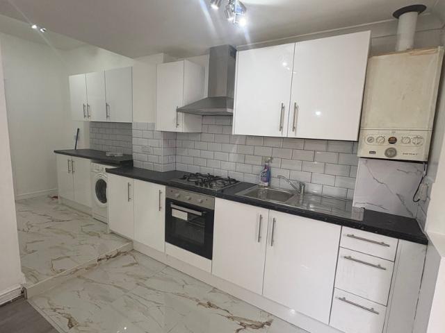 2 Bedroom Ground Floor Flat